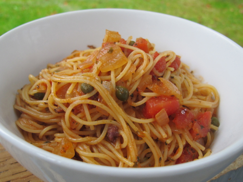 Vegan Puttanesca Pasta – Gazing In